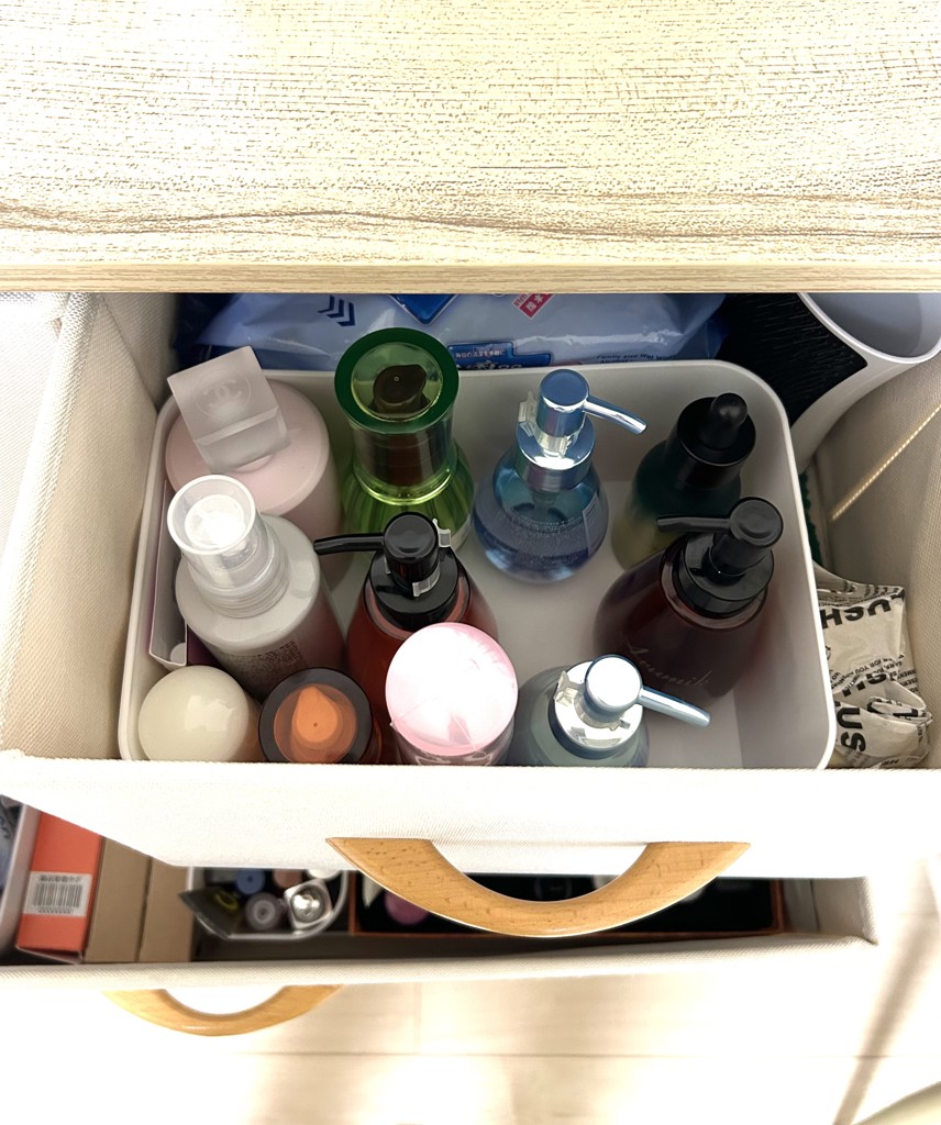 チェスト キャスター付き 4段 (幅58 奥行29 高さ104cm) YZFC-6010 山善 YAMAZENのレビュー - 山善ビズコム